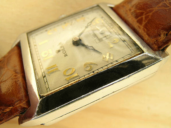 Rolex tank in Snowite 1929 | Vintage Watches